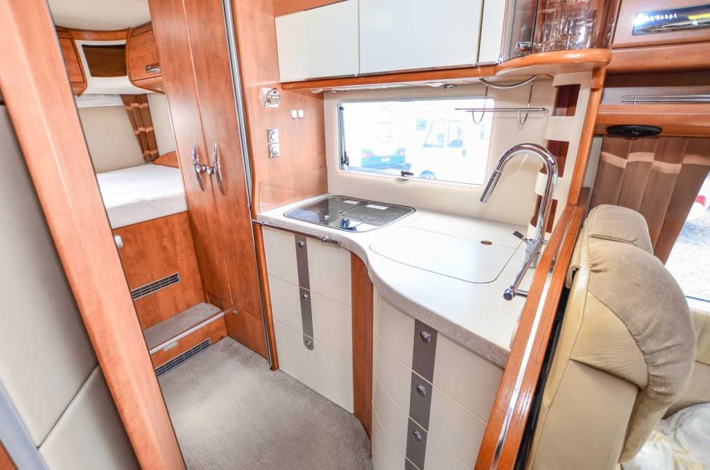 Carthago chic e-line I47 - Skandic & Nordic Reisemobil GmbH