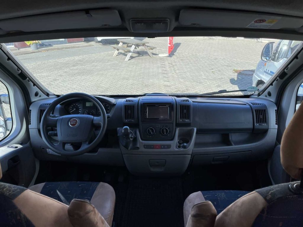 Adria Coral Compact 590 SP SAT,TV,Solar,Markise, SOG - Skandic & Nordic ...