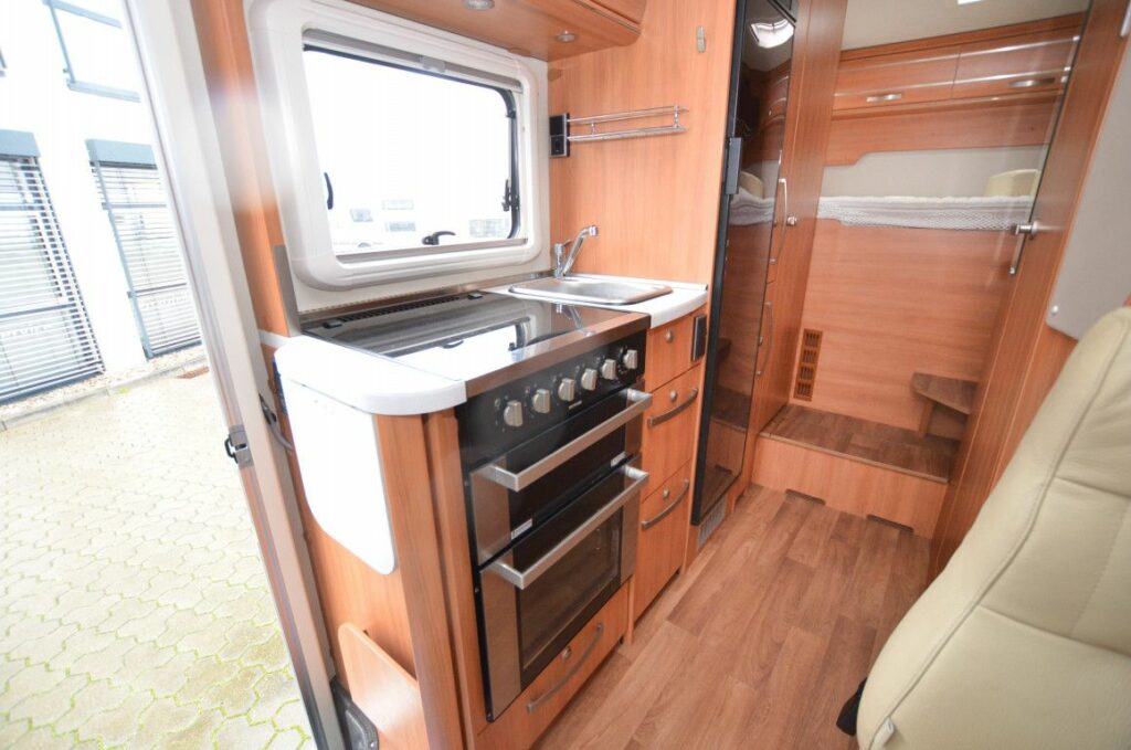 HYMER / ERIBA / HYMERCAR ML T 560 4X4 6 Cylinder - Skandic & Nordic ...