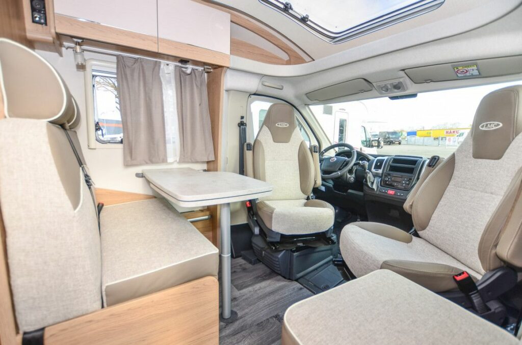 LMC Cruiser V 646 G - mit Aufstelldach - Skandic & Nordic Reisemobil GmbH