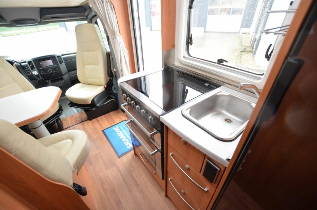 HYMER / ERIBA / HYMERCAR ML T 560 4X4 6 Cylinder - Skandic & Nordic ...